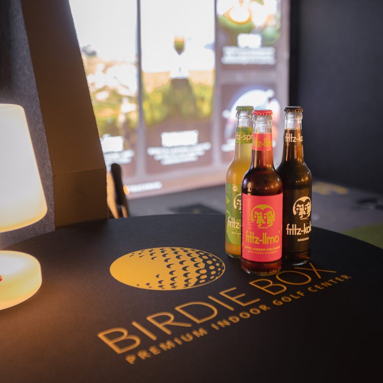 Birdie Box Hamburg – Premium Indoor Golf Center